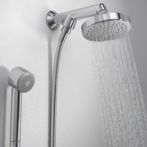 Chuveiros com ducha: saiba como escolher o modelo ideal