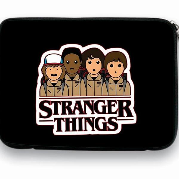 Capa Case Notebook 14 Personalizado Bonecos Stranger Things | Leroy Merlin