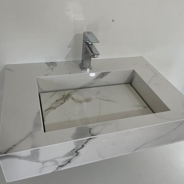 Cuba Suspensa Calacata. | Leroy Merlin