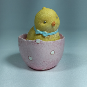 Escultura Em Resina Pintinho No Ovo Rosa Com Bolinhas | Leroy Merlin