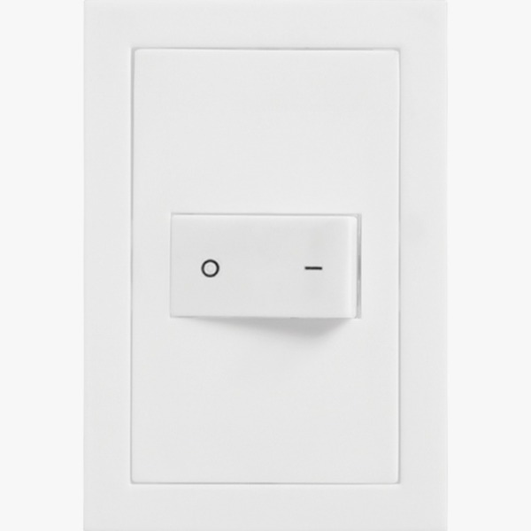 Interruptor Intermediário Com Placa | Leroy Merlin