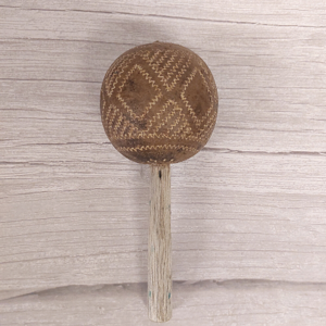 Maracá Indígena Etnia Tikuna Tam. M | Leroy Merlin