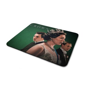 Mousepad The Crown Personagens | Leroy Merlin