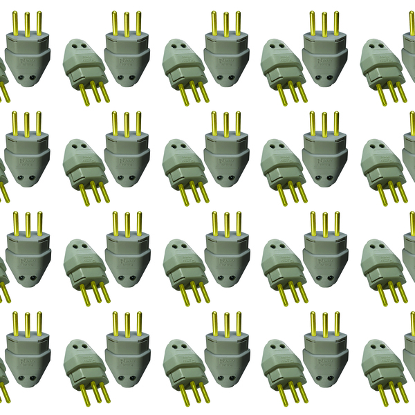 Plugue Macho Cinza 20a 2p+t Maciço Radial Kit Com 20 Peças | Leroy Merlin