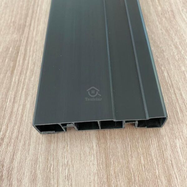 Rodapé De Pvc Preto 7cm Barra De 2 Metros Real Pvc | Leroy Merlin