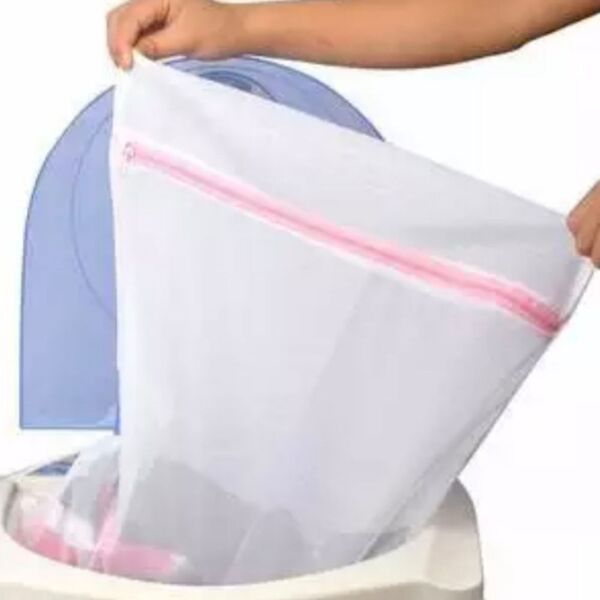 Saco Para Lavar Roupas Com Ziper 40cm X 40cm - 03 Unidades | Leroy Merlin